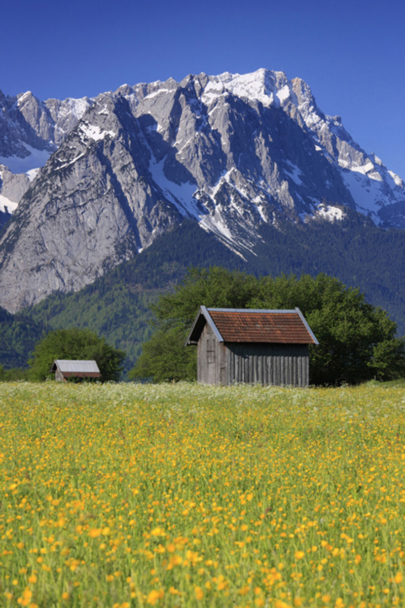 View of the Zugspitze and Waxenstein, Garmisch-Partenkirchen, Bavaria ...